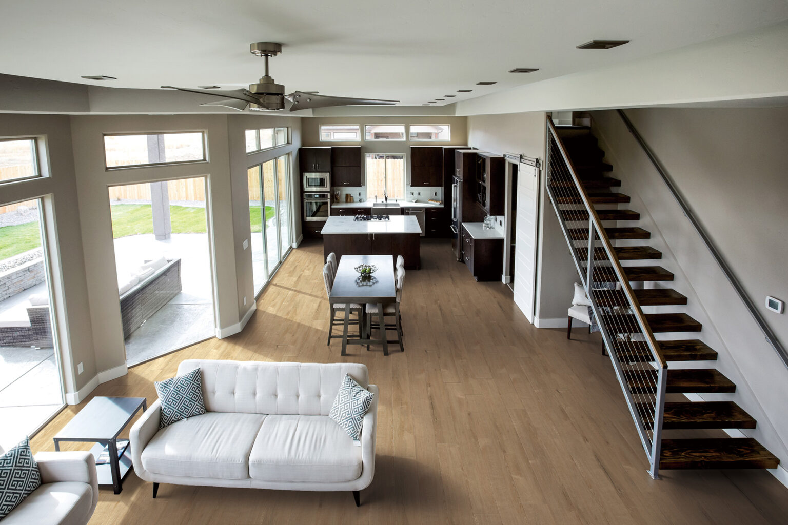 Holiday Natural 9" | Cascade Flooring Products